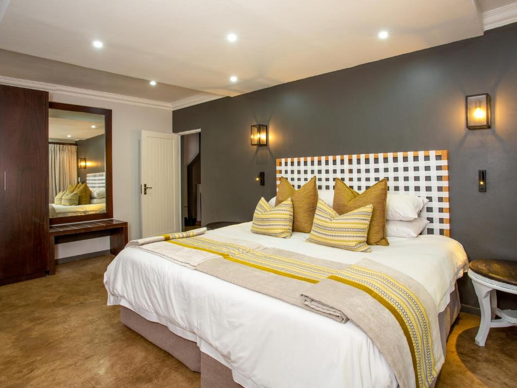 Ivory Tree Standard Suite - Reservations Africa